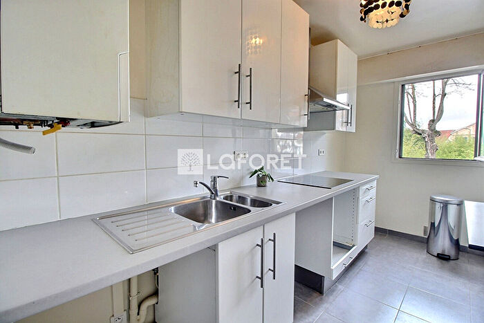 Appartement à louer - Colombes, La Petite Garenne - 3 pièces - 2 chambres