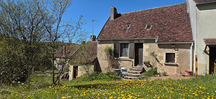 Maison 4 pièces à Oudan, à vendre