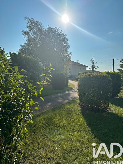 Maison à vendre - Prissé - 12 pièces - 7 chambres