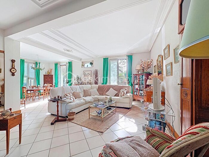 Maison à vendre - Villemomble, Eglise - 8 pièces - 5 chambres