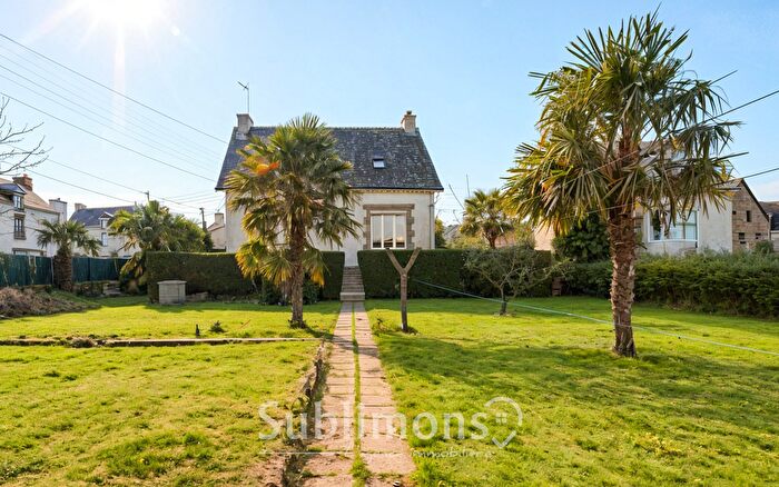 Maison à vendre - Elven - 6 pièces - 3 chambres