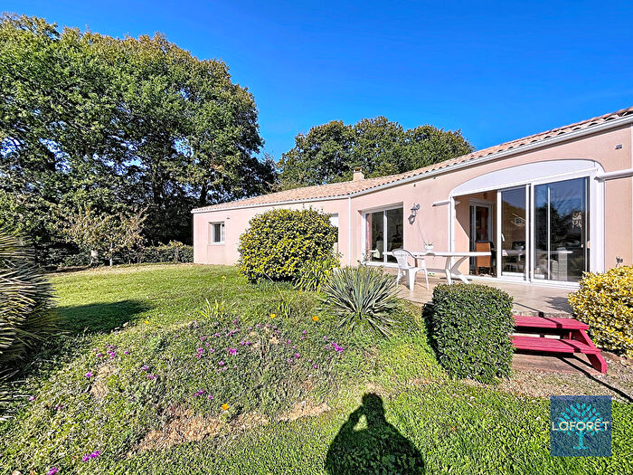 Maison à vendre - Château-dOlonne, Les Soulardières, Mairie - 5 pièces - 4 chambres