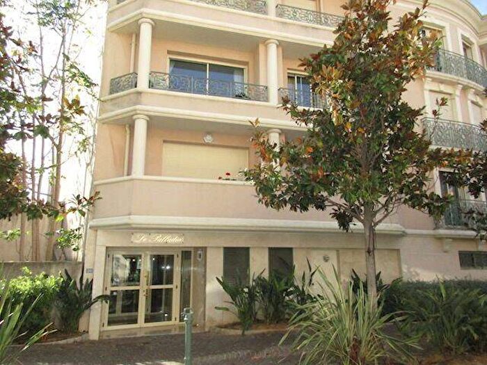 Appartement à louer - Sanary-sur-Mer - 2 pièces - 1 chambre