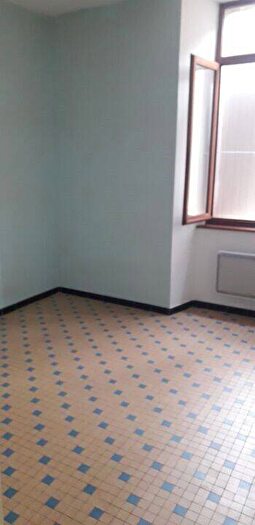 Appartement à louer - Largentière - 3 pièces - 2 chambres