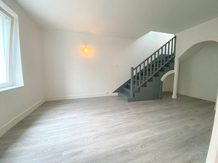 Maison à louer - Bonneville, Méry-sur-Oise - 4 pièces - 3 chambres