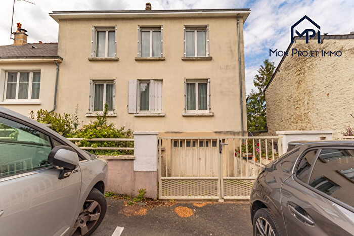 Maison 6 pièces à vendre à Laval