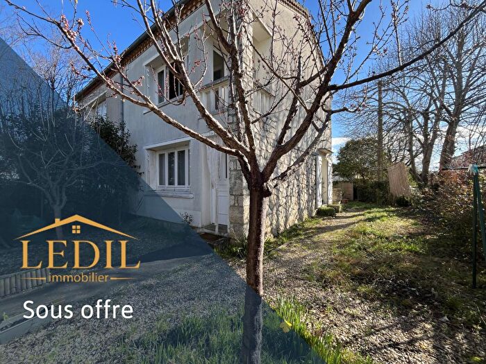 Maison à vendre - Condom - 2 pièces - 1 chambre