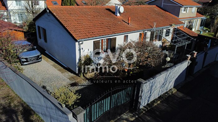 Maison à vendre - Saint-André-de-Corcy - 4 pièces - 3 chambres