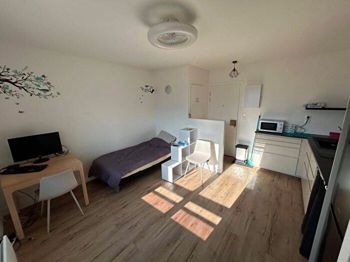 Appartement 1 pièce à Centre Ville Nord, Aix-les-Bains, à louer