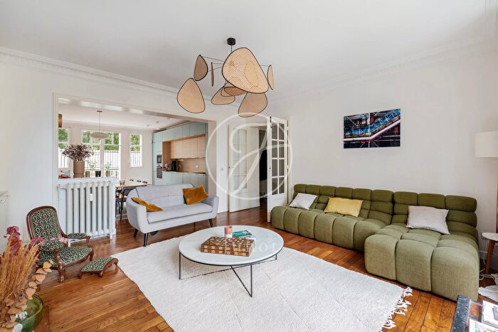 Appartement à vendre - Paris e , Montmartre, Sacré Coeur, Abbesses - 5 pièces - 3 chambres