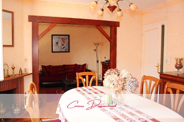 Maison 7 pièces à Chabanais, à vendre