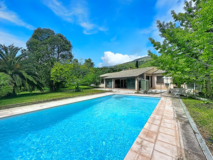 Maison 5 pièces à Vence, La Sine, La Plus Basse Sine, à vendre