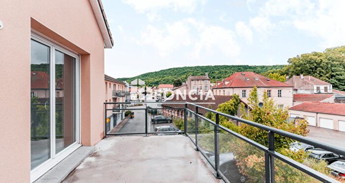 Appartement à vendre - Ars-sur-Moselle - 3 pièces - 2 chambres