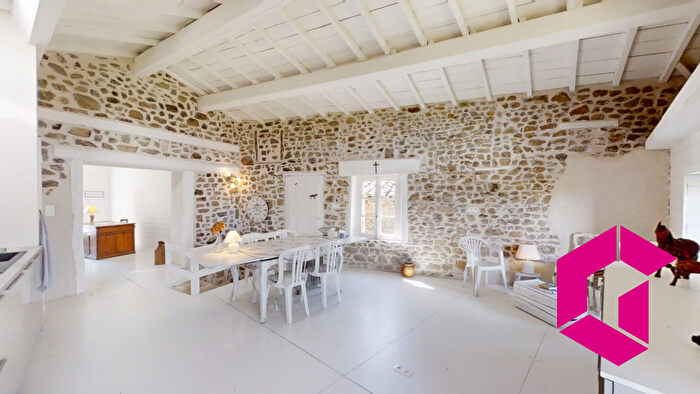 Maison à vendre - Tours-sur-Meymont - 4 pièces - 2 chambres