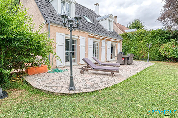Maison 6 pièces à Saint-Brice-sous-Forêt, à vendre