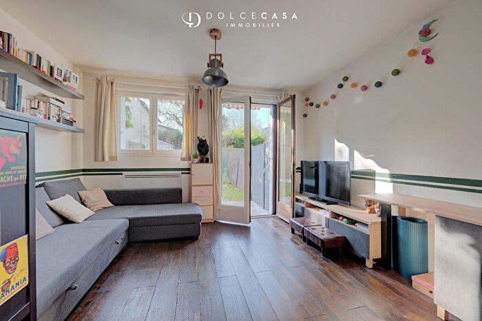 Appartement à vendre - Noisy-le-Grand, Nord - 4 pièces - 2 chambres