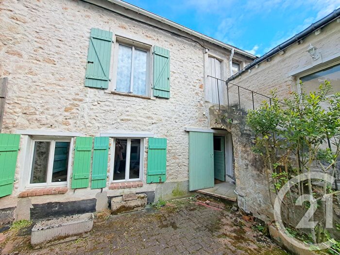 Maison 7 pièces à Malesherbes, à vendre