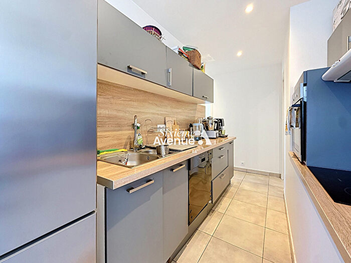 Grasse, Saint-Antoine, Aspres, Plascassier : Appartement 3 pièces à vendre