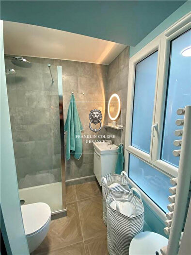 Appartement à louer - Paris e , Champ de Mars - 1 pièce - 1 chambre