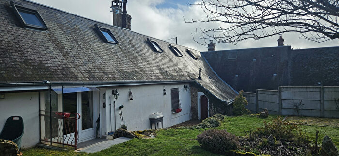 Maison à vendre - Vieuvicq - 5 pièces - 3 chambres