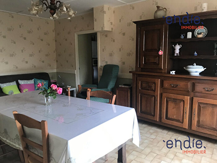 Maison 4 pièces à Irais, à vendre