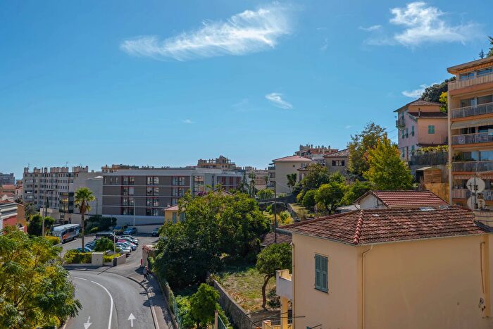 Appartement à vendre - Roquebrune-Cap-Martin, Chemin du Vallonet, Val de Gorbio, Pinella - 2 pièces - 1 chambre