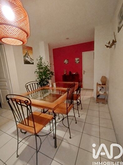 Appartement à louer - Albertville, Champ de Mars - 4 pièces - 3 chambres