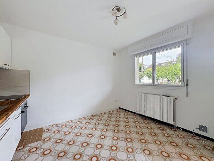 Appartement 3 pièces à Pierre Lecorre, Paray-Vieille-Poste, à louer
