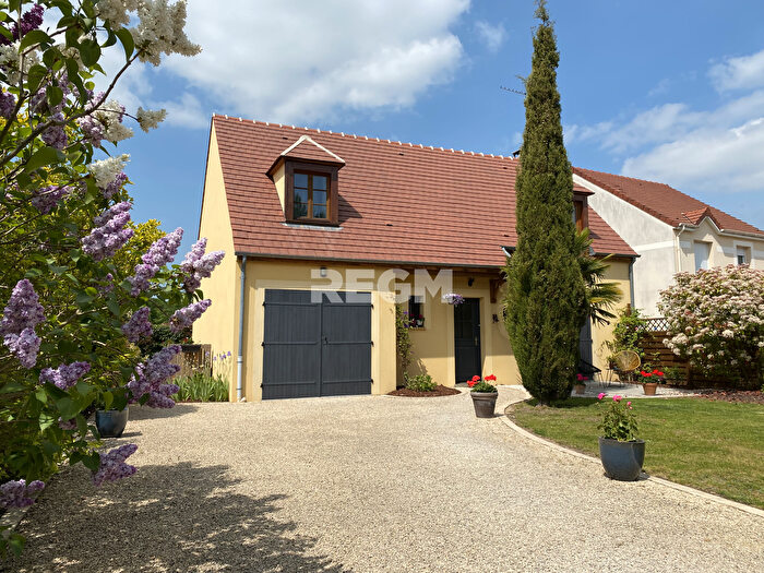 Maison à vendre - Morigny-Champigny - 5 pièces - 4 chambres