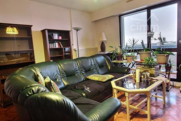 Appartement à vendre - Joué-lès-Tours, Centre-ville - 3 pièces - 1 chambre