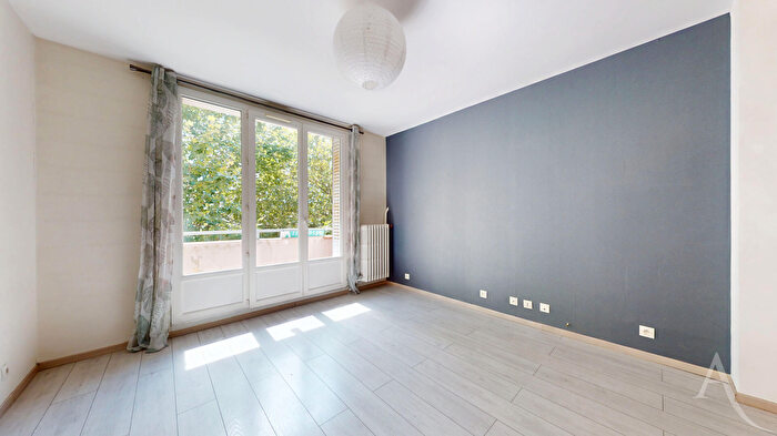 Appartement 4 pièces à Grenoble, Alliés, Alpins, à vendre