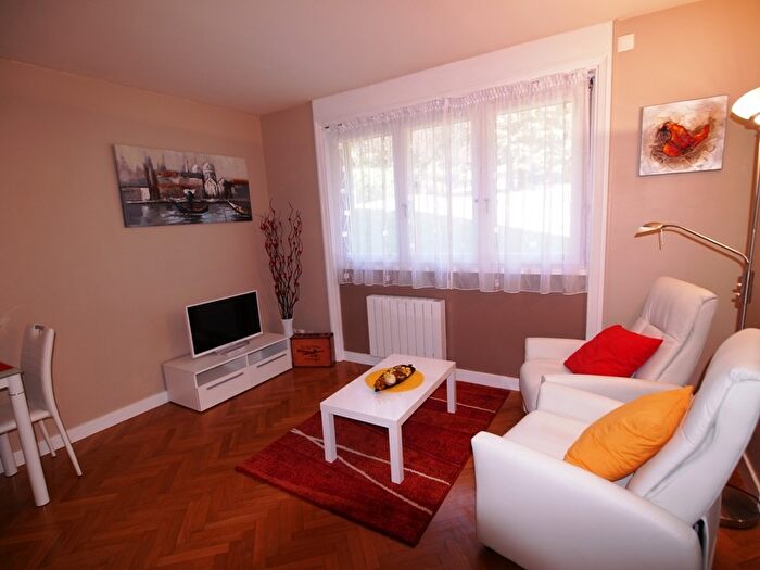 Écully, Chalier, Valvert : Appartement 2 pièces à louer