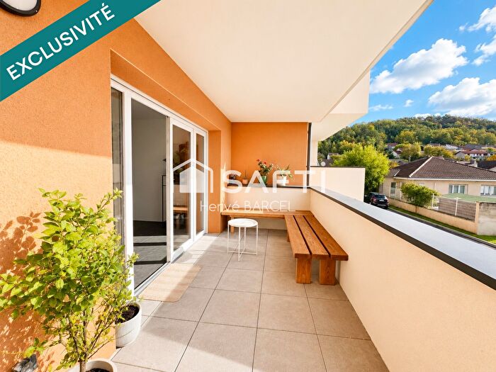 Appartement 4 pièces à vendre à Bourgoin-Jallieu, Centre-ville, Pont Saint-Michel