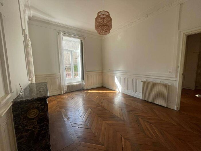 Centre, Caluire-et-Cuire - Appartement 3 pièces à louer