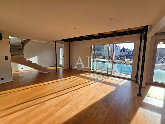 Appartement à vendre - Bourges, Centre-ville, Charlet, Lahitolle, Pignoux, Sembat - 6 pièces - 4 chambres