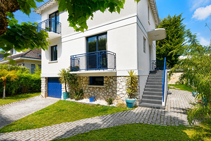 Chatou, Sud : Maison 7 pièces à vendre