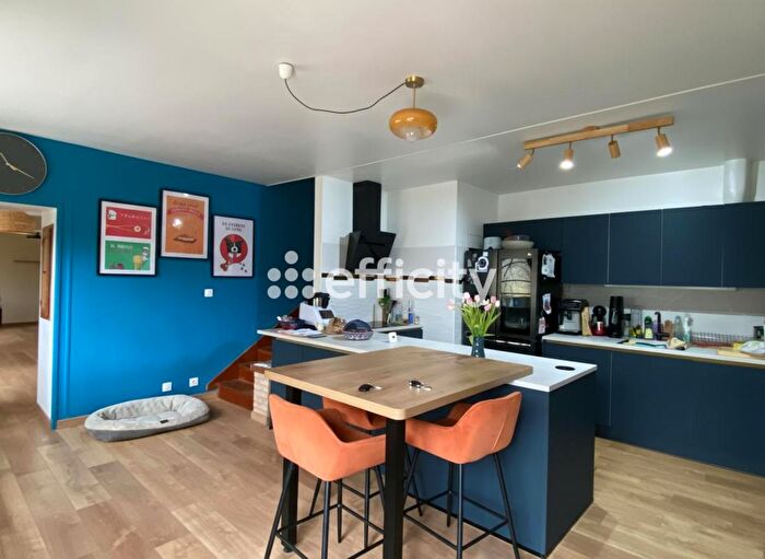 Maison à vendre - Saint-André-de-Cubzac - 6 pièces - 5 chambres