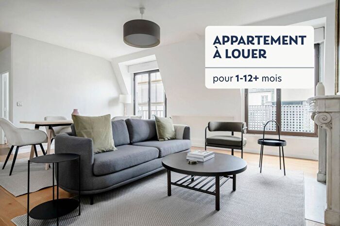 Appartement à louer - Saint Philippe du Roule, Paris ème arrondissement - 4 pièces - 3 chambres