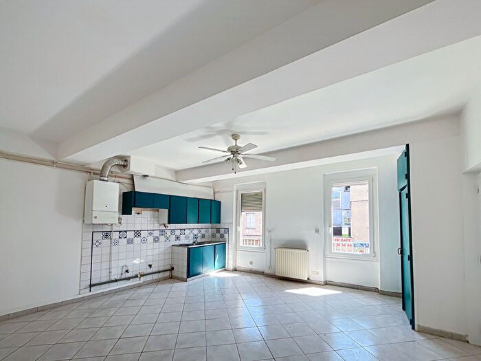 Appartement à louer - Montauban, Ville-Bourbon - 2 pièces - 1 chambre