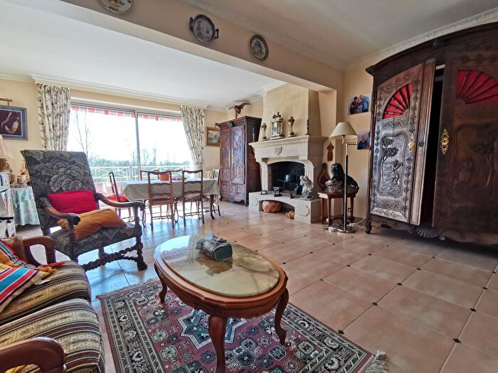 Maison à vendre - Mandres-les-Roses - 4 pièces - 3 chambres