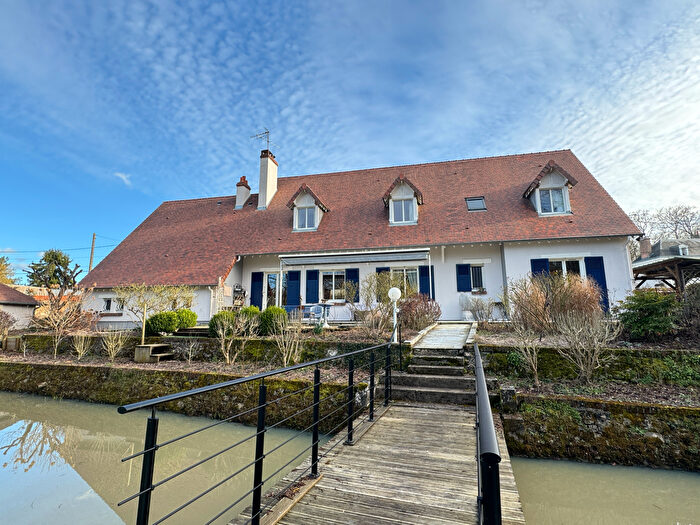 Maison à vendre - Chécy - 8 pièces - 6 chambres