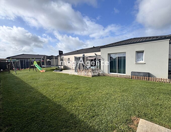 Yzernay : Maison 6 pièces à vendre