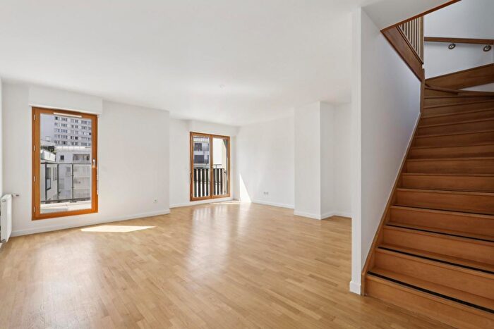 Appartement à vendre - Issy-les-Moulineaux, Les Iles, La Ferme - 5 pièces - 4 chambres