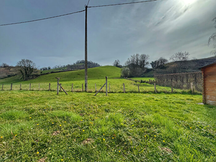 Maison à vendre - Saint-Jean-Pied-de-Port - 9 pièces - 7 chambres