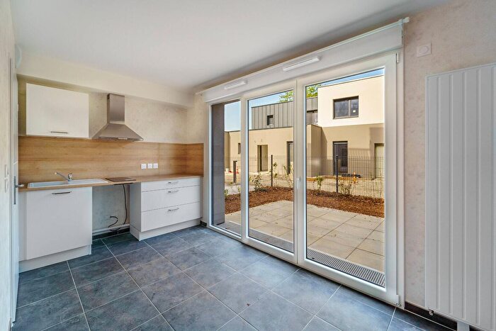 Appartement à louer - Fauconnet, Dijon - 1 pièce