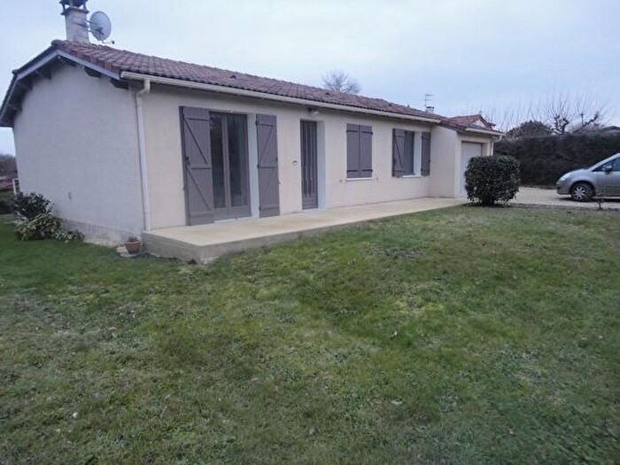 Maison à louer - Caussens - 4 pièces - 3 chambres