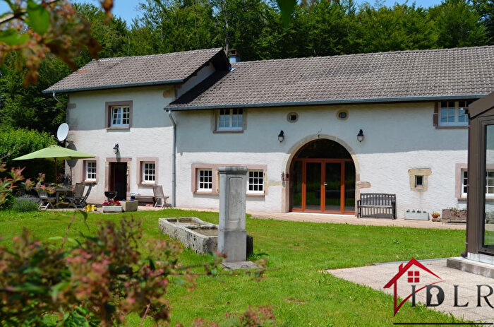 Maison à vendre - Bellefontaine - 8 pièces - 4 chambres