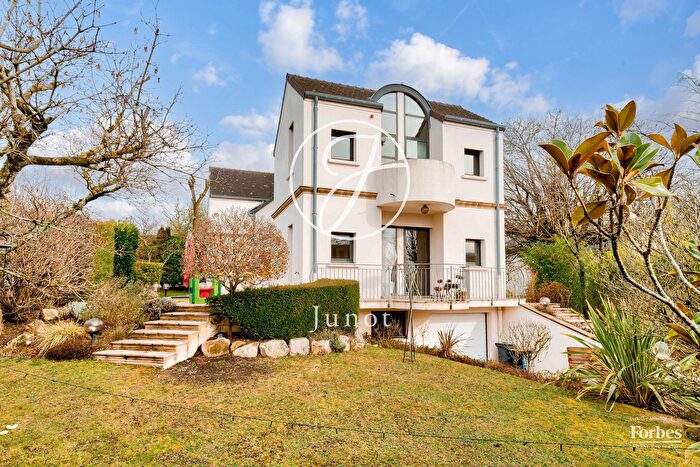 Maison 10 pièces à vendre à Le Chesnay, Aubert