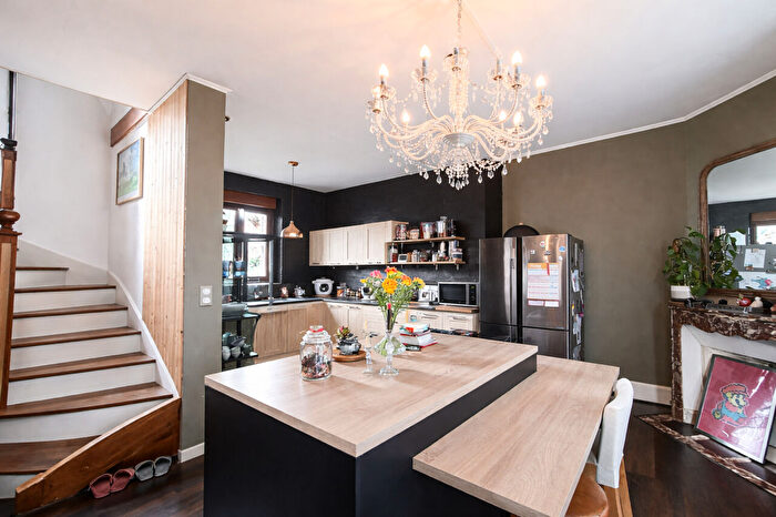 Maison à vendre - Chaumont, Centre-ville, Faubourg - 5 pièces - 3 chambres