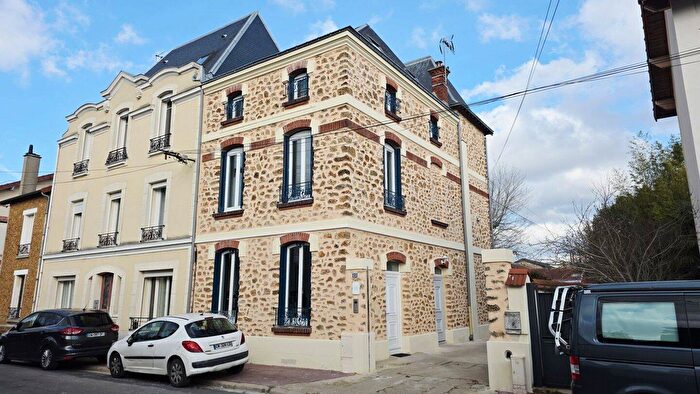 Appartement à louer - Champignol, Saint-Maur-des-Fossés - 3 pièces - 2 chambres